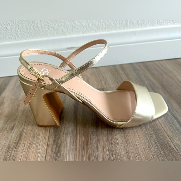 Shoes | Gold Leaf Heels Worn Once 3 12 Inch Heel | Poshmark